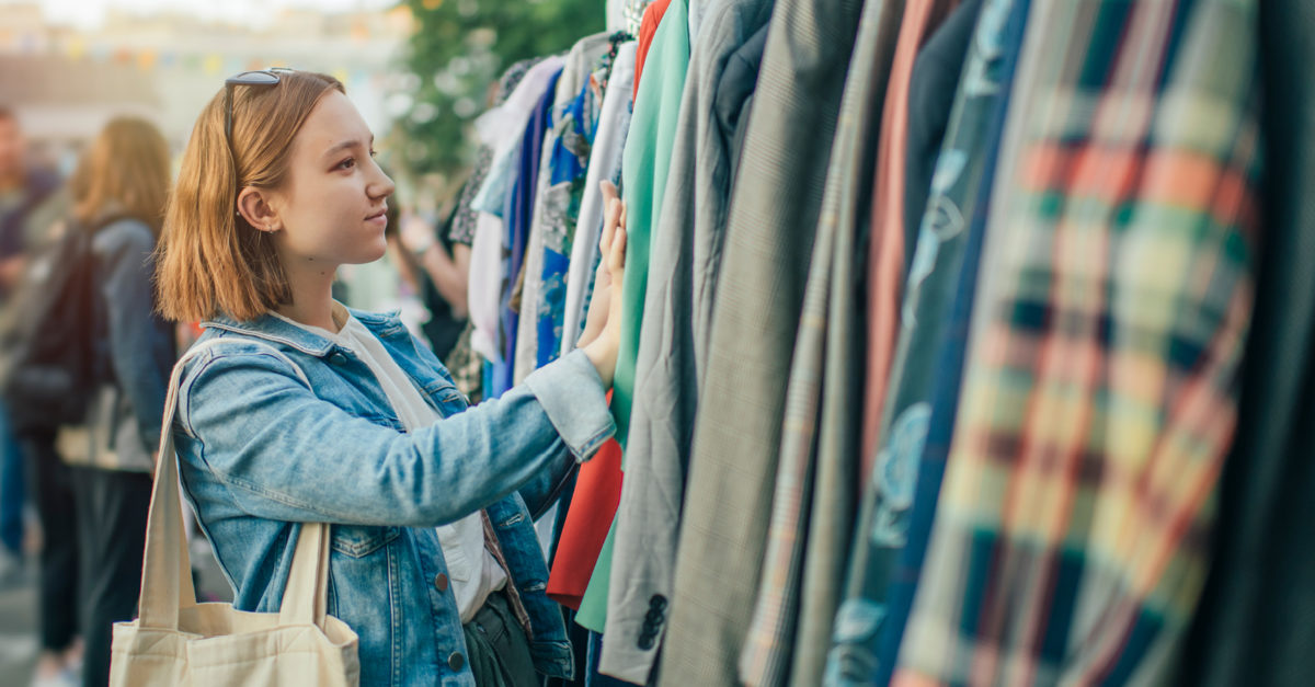 Flea Market Shopping Secrets - Good to Be Home